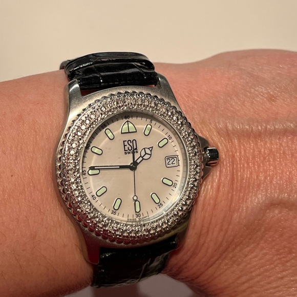 Movado | Accessories | Gorgeous Movado Esq Swiss Quartz Watch Mother Of ...